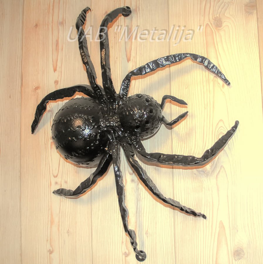 Vorai, musės ir kiti gyvūnai - METALIJA.LT