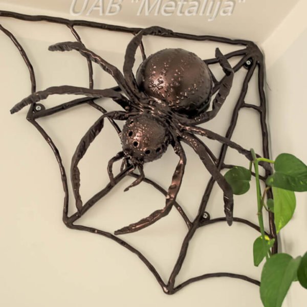 Vorai, musės ir kiti gyvūnai - METALIJA.LT