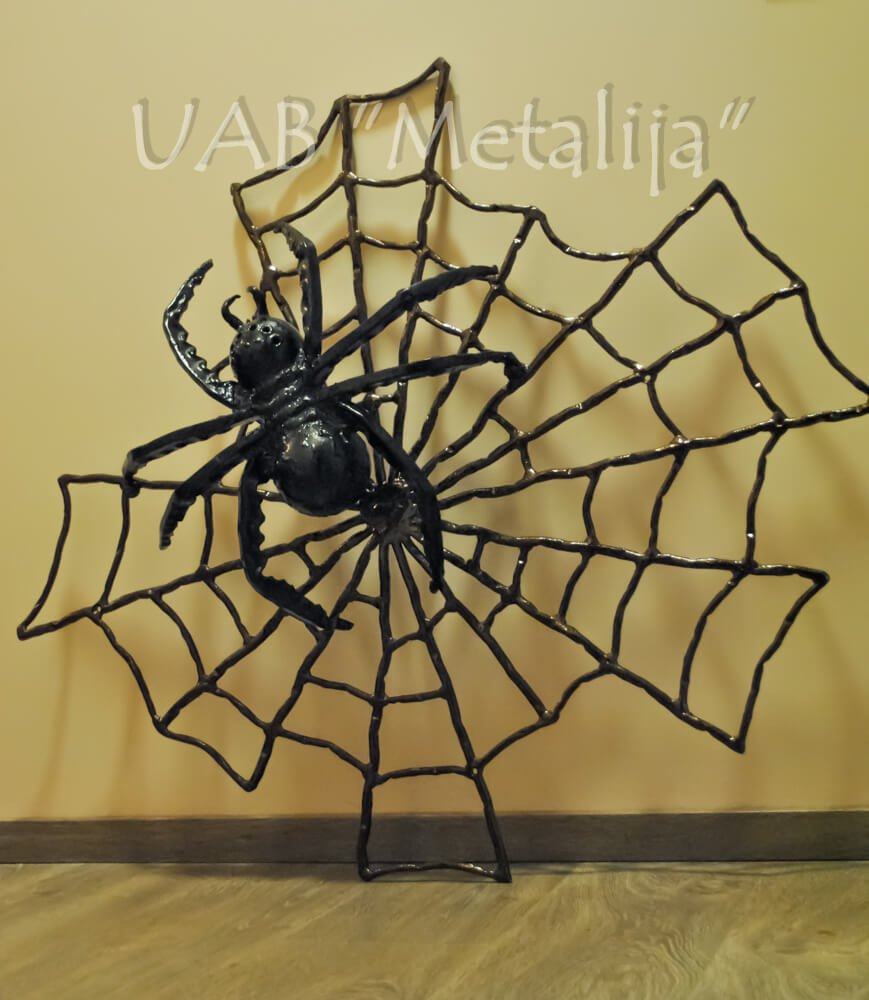 Vorai, musės ir kiti gyvūnai - METALIJA.LT